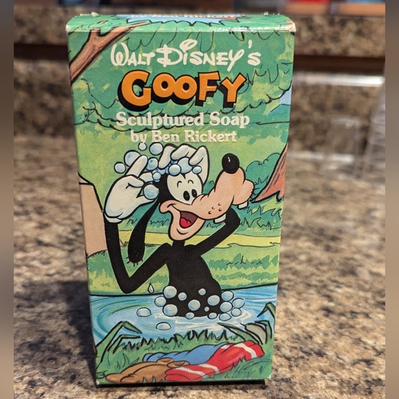Disney | Bath | Walt Disneys Goofy Sculptured Soap | Poshmark